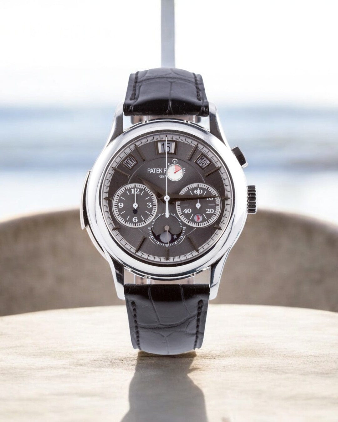 PAT-EK PHILIP-PE Leather Men's Analog Watch – June Watches